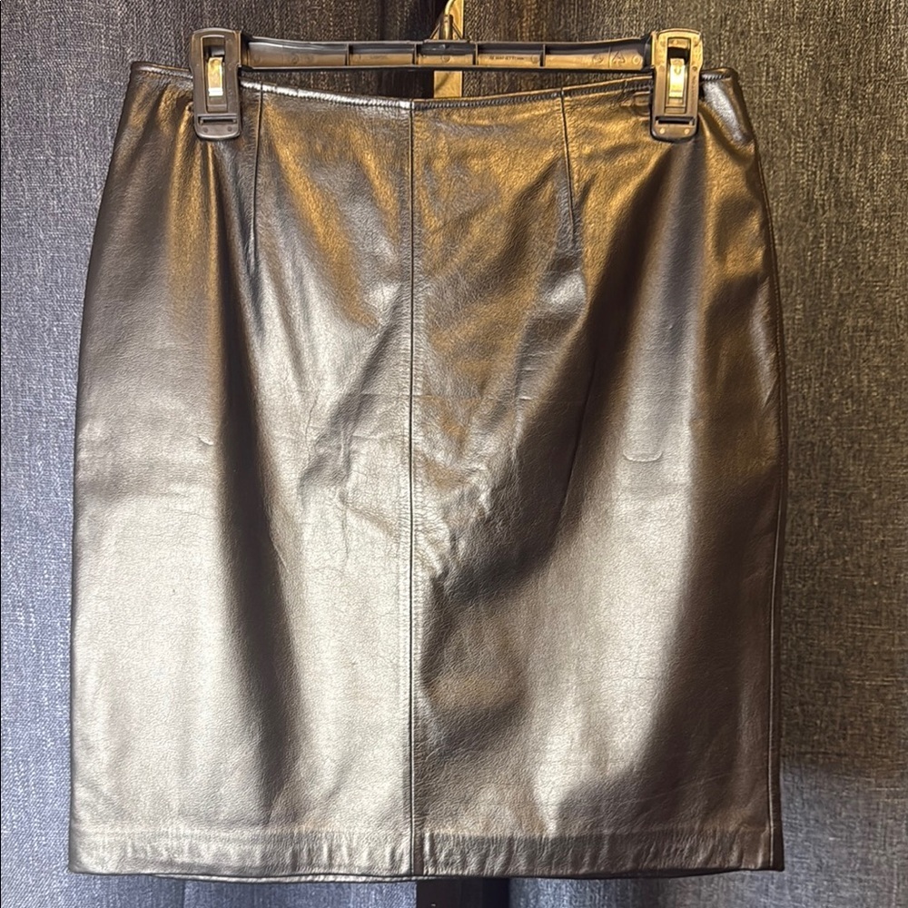 Apostrophe Black Leather Skirt - Gem